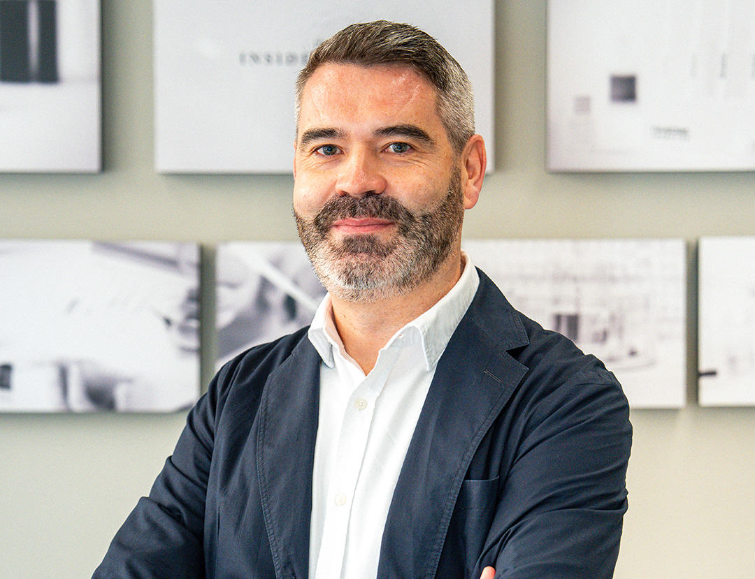 Carlos-Serrano-web_01.jpg